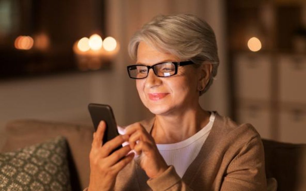 Top 5 des applications santé dédiées aux seniors - Cocoon
